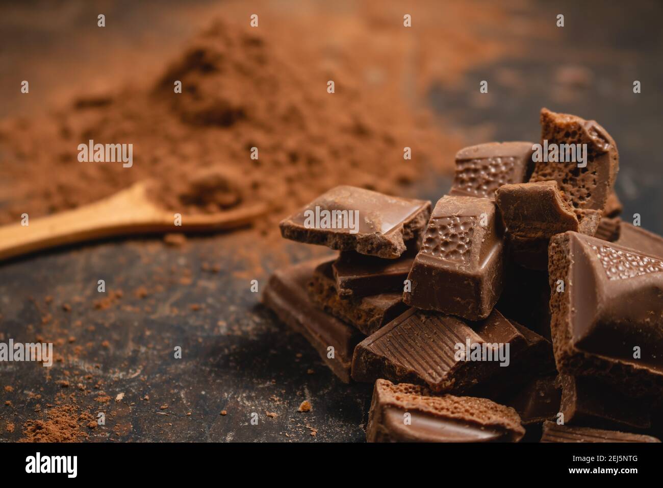 Cacao powder surface food hi-res stock photography and images - Alamy