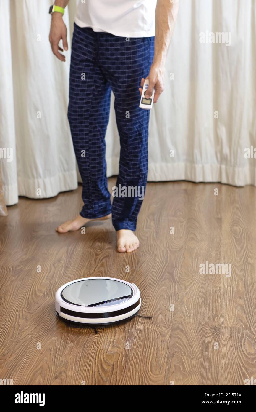 Robot everyday activity hi-res stock photography and images - Alamy