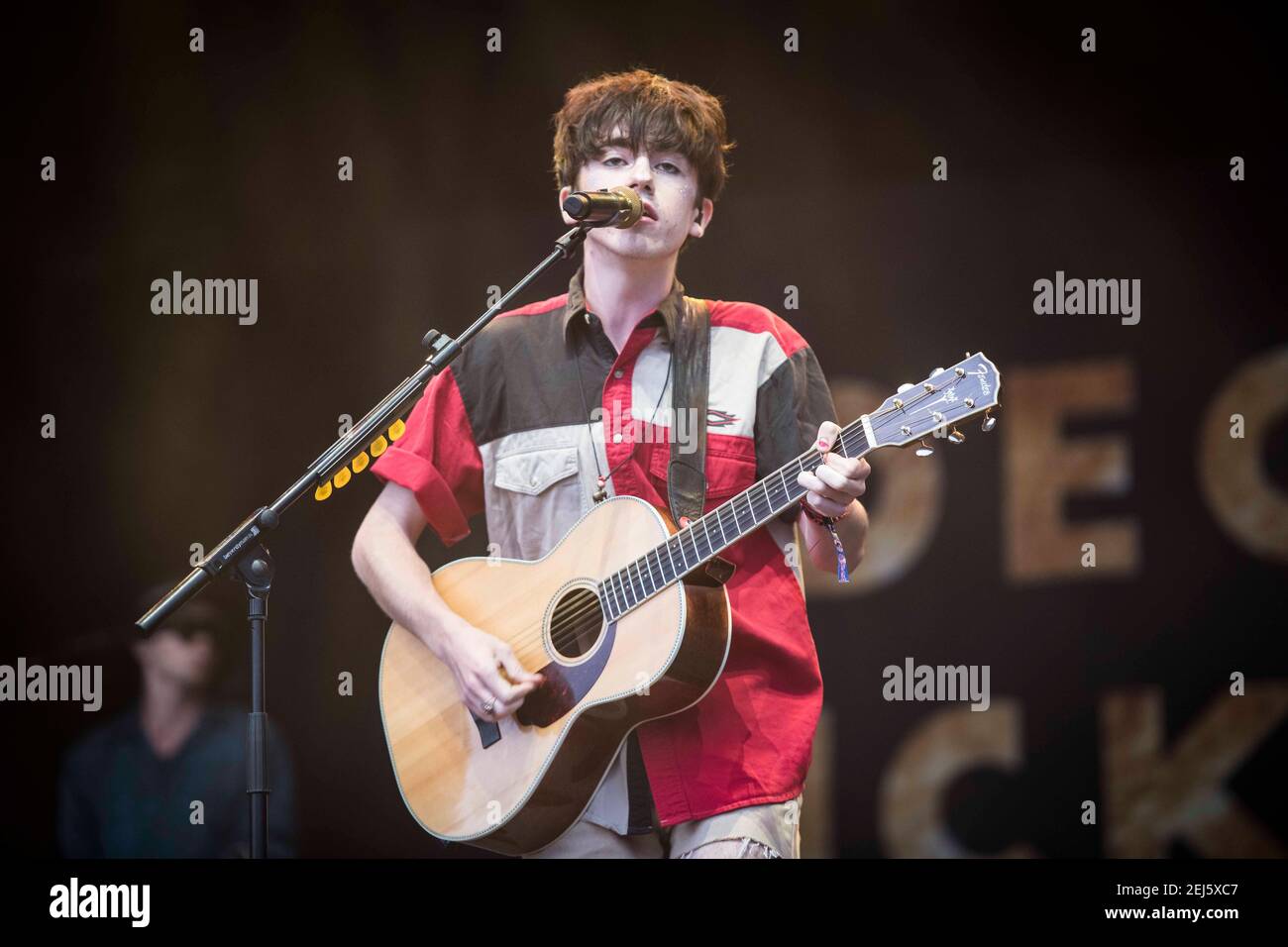 Declan mckenna hi-res stock photography and images - Alamy