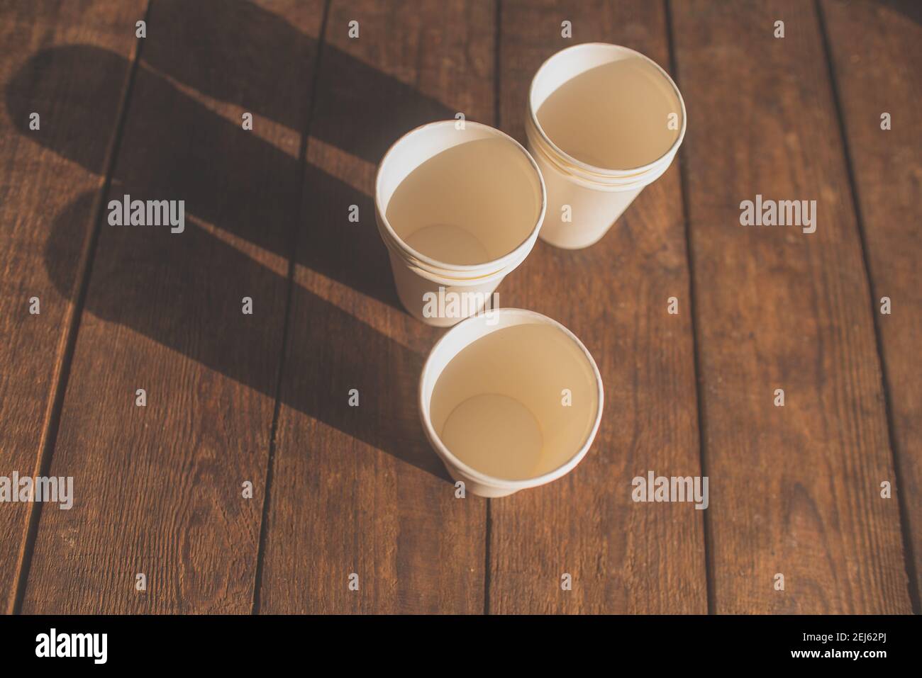 Cardboard cups hi-res stock photography and images - Alamy