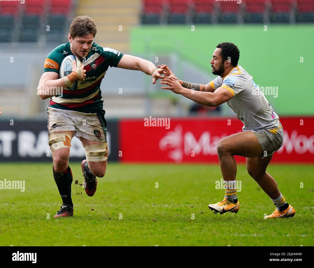 Leicester Tigers lock Calum Green breaks past Wasps Winger Zach ...