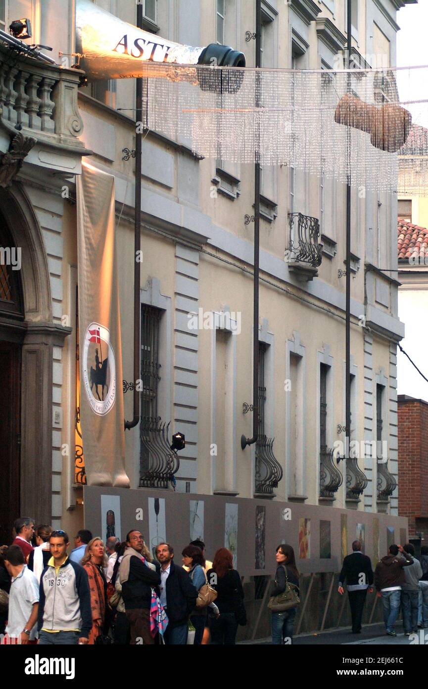 Douja hi-res stock photography and images - Alamy