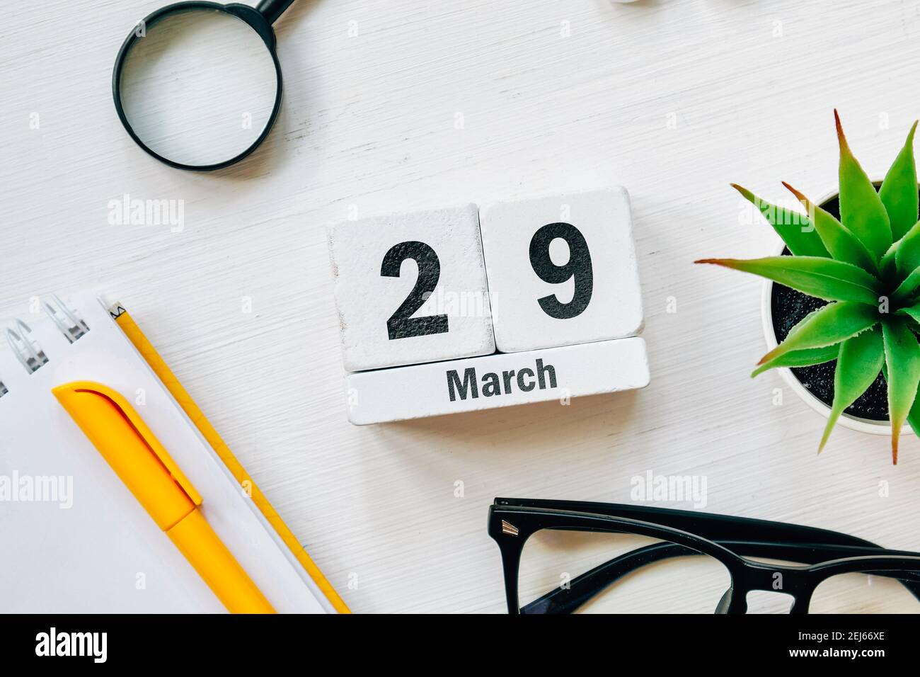 Twenty ninth day march hi-res stock photography and images - Alamy