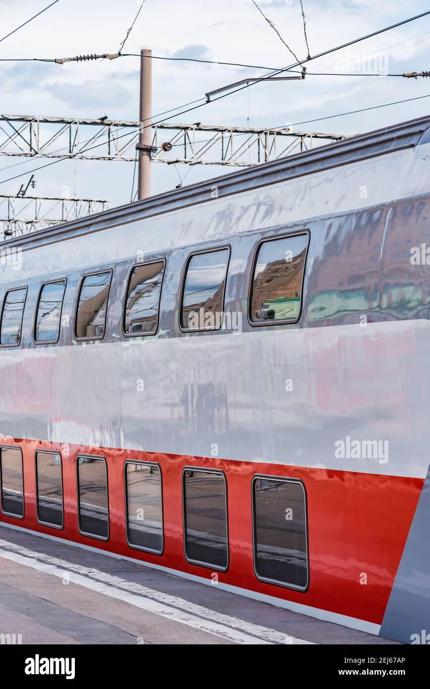 Double deck train hi-res stock photography and images - Alamy