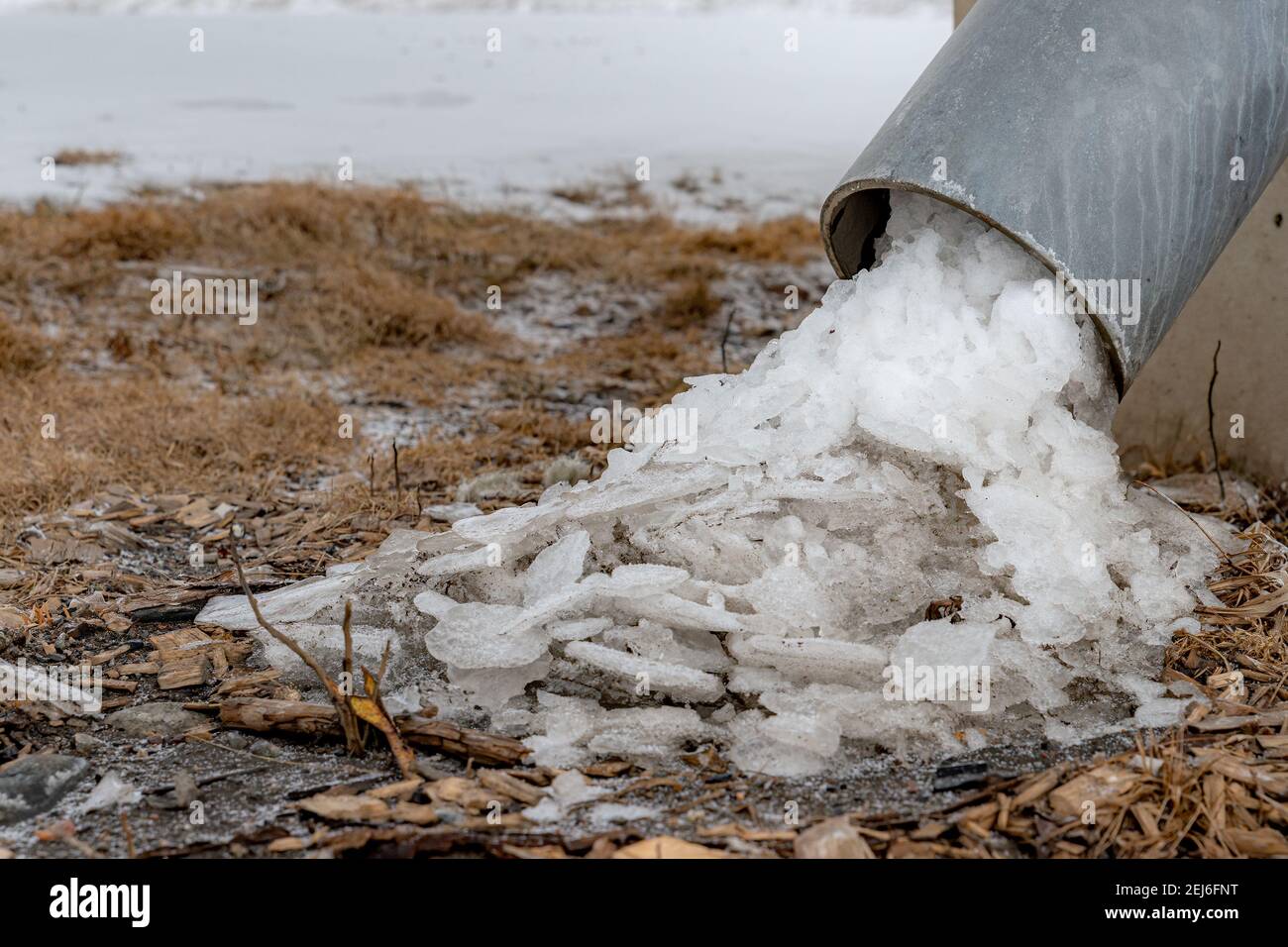 Downspout pipe hi-res stock photography and images - Alamy