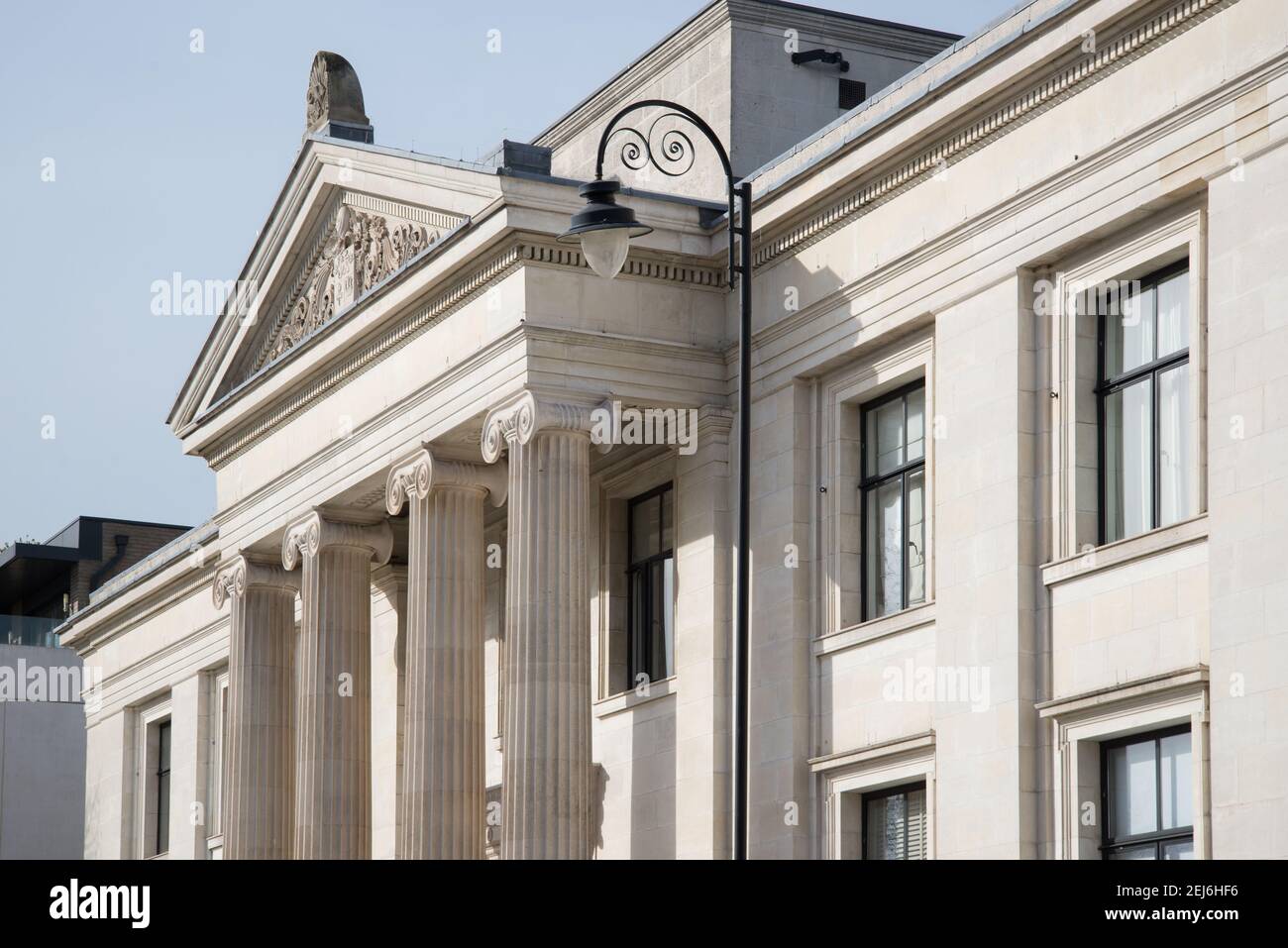 Bermondsey Town Hall Bath House Lofts Pediment Antefix Antefixae Stock ...