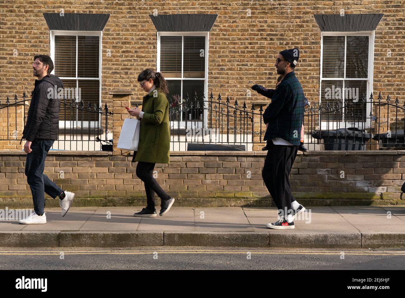 London fields hackney street hi-res stock photography and images - Alamy