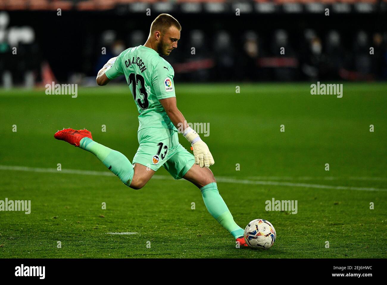 VALENCIA, SPAIN - FEBRUARY 20: goalkeeper Jasper Cillessen of Valencia ...
