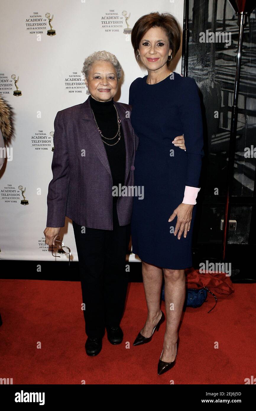 New York, NY, USA. 30 November, 2017. Carol Tyler, Dana Tyler at the ...