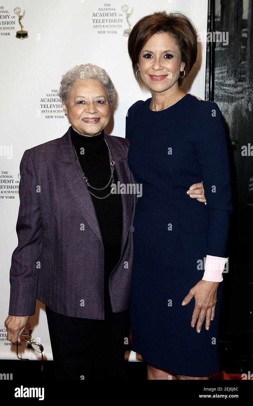 New York, NY, USA. 30 November, 2017. Carol Tyler, Dana Tyler at the ...