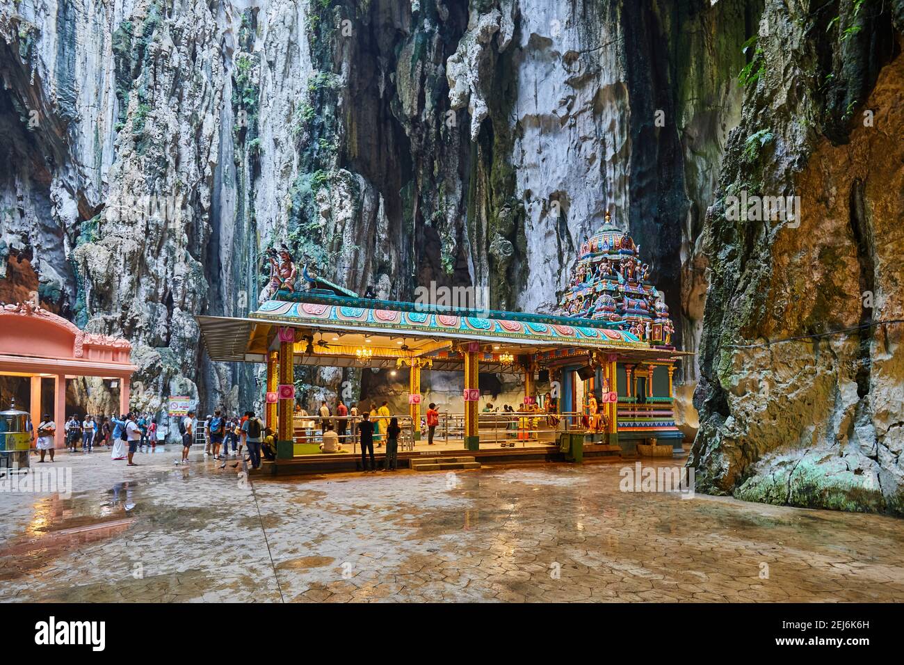 Limestone karst cave malaysia hi-res stock photography and images - Alamy