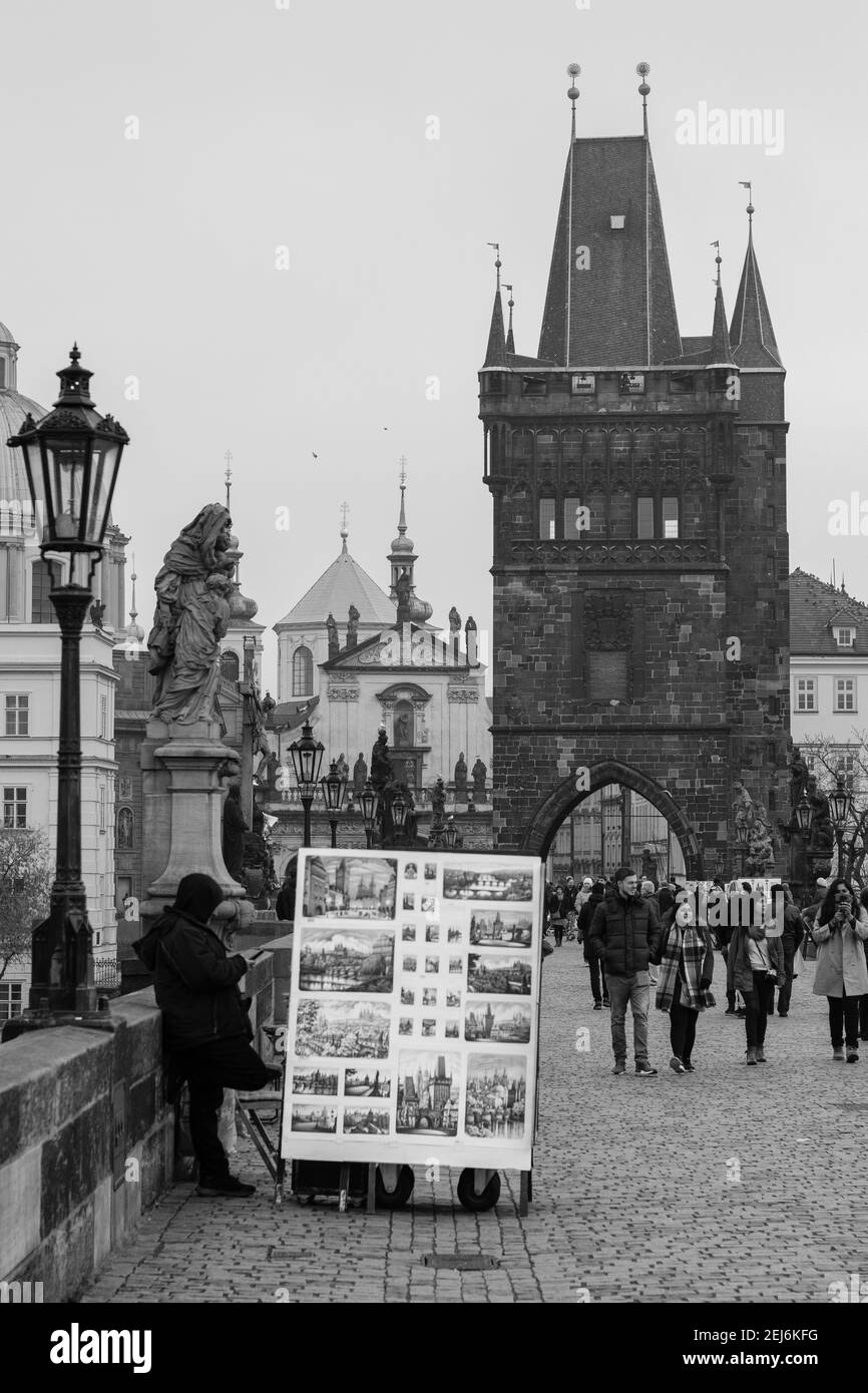 Retro car bridge Black and White Stock Photos & Images - Alamy