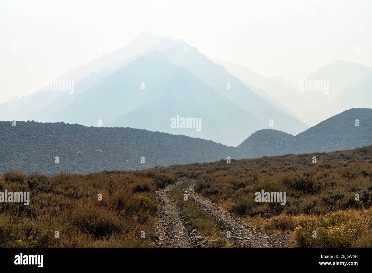 Fading layers mountains hi-res stock photography and images - Alamy