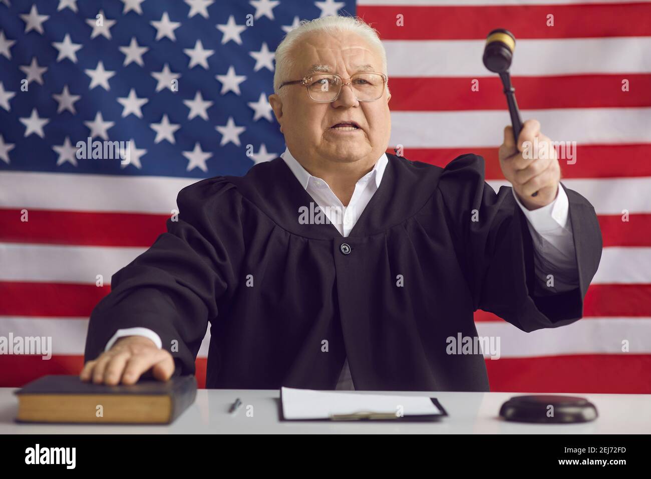 Court case hi-res stock photography and images - Alamy