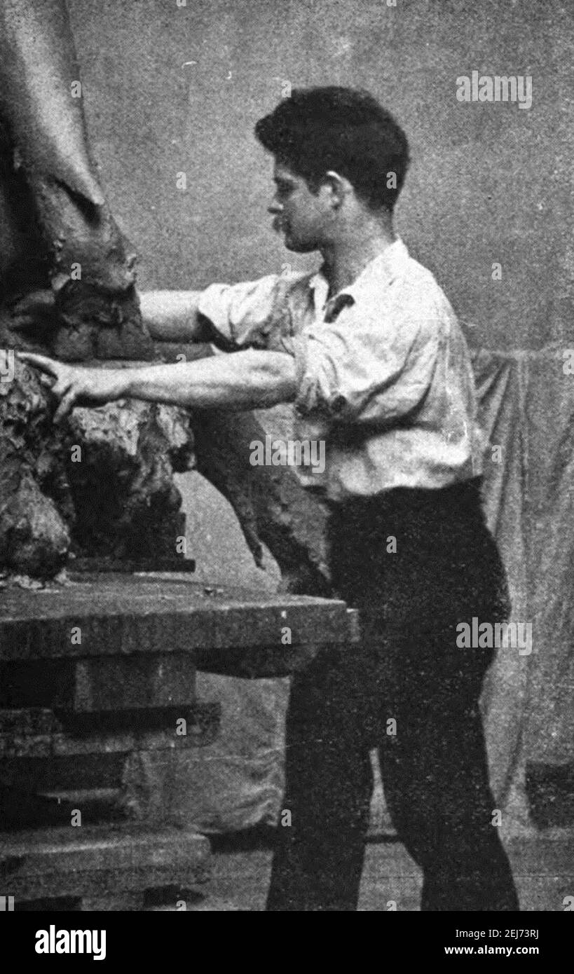 Cast 1898 hi-res stock photography and images - Alamy