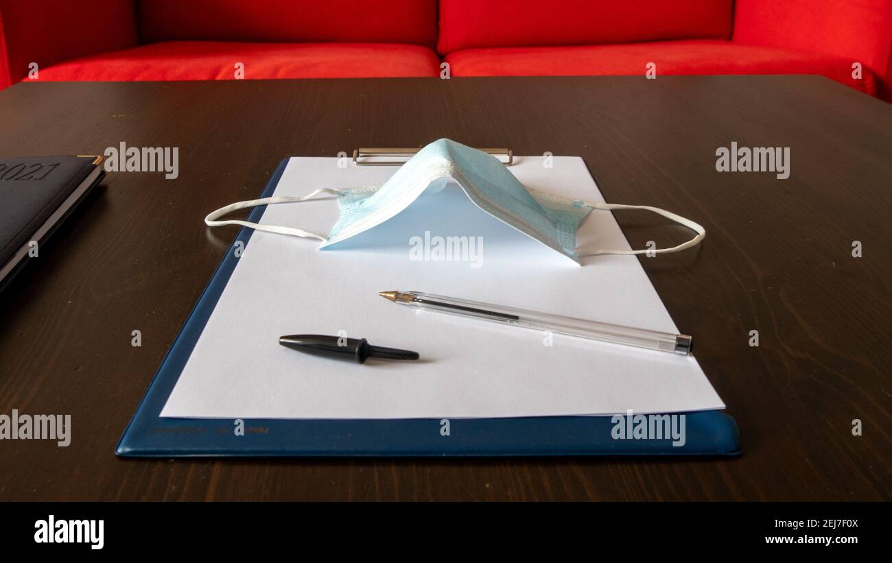 Surgical instruction hi-res stock photography and images - Alamy