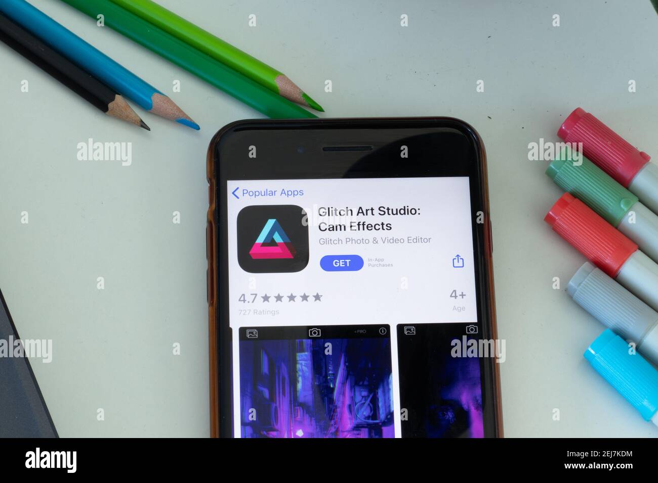 New York, USA - 17 February 2021: Glitch Art Studio Cam Effects mobile ...