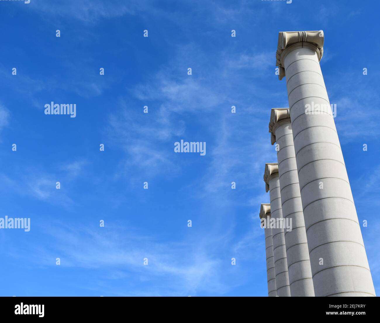 Four stone columns hi-res stock photography and images - Alamy