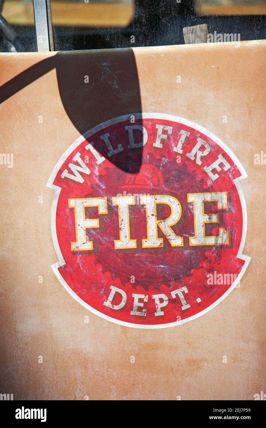 Wildfire logo hi-res stock photography and images - Alamy