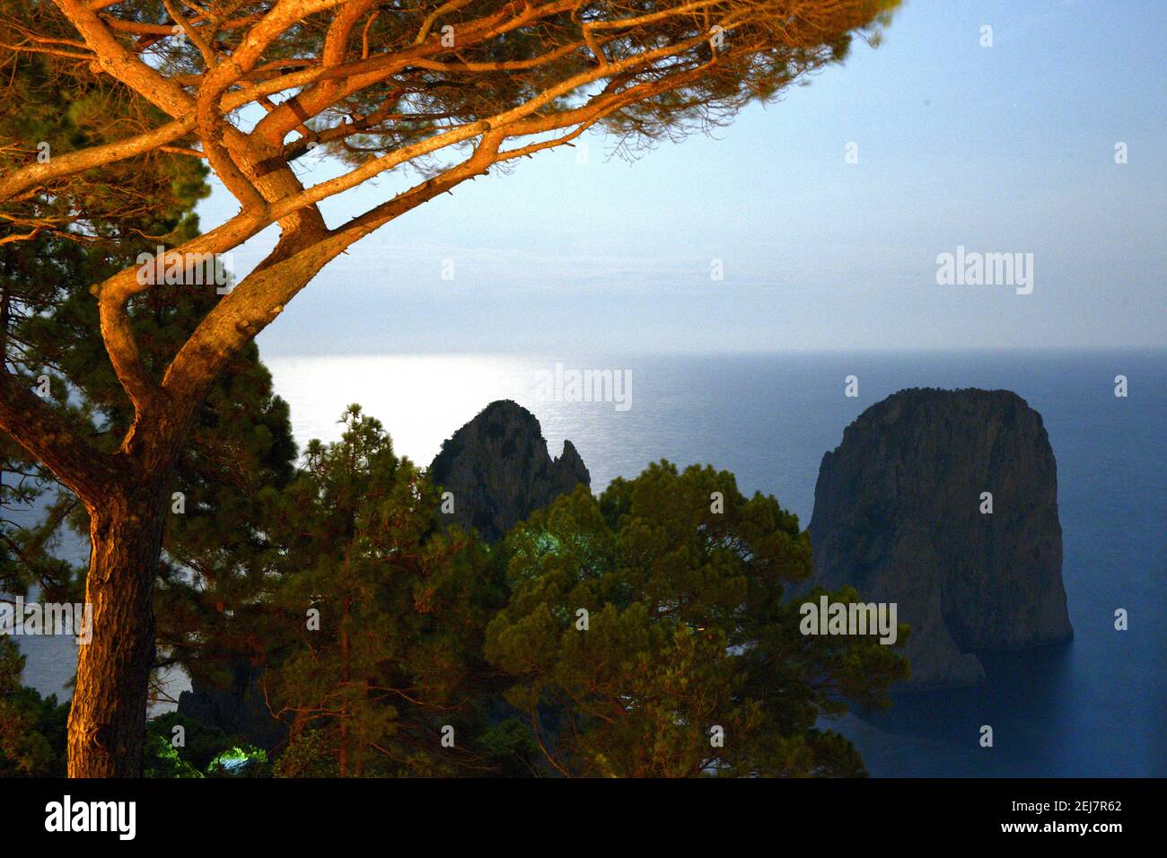 Napoli capri hi-res stock photography and images - Alamy