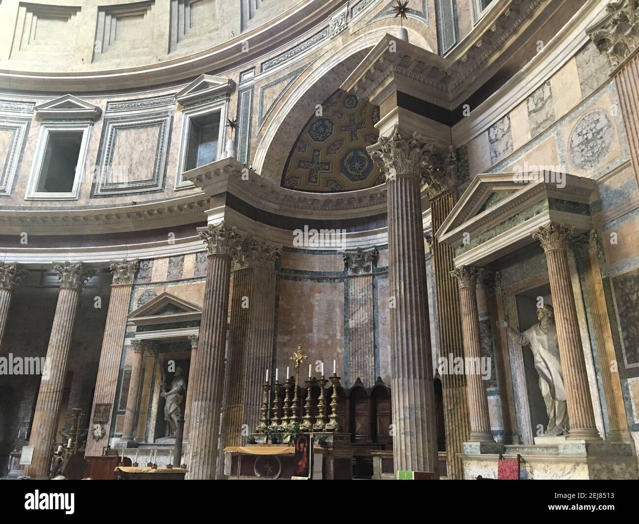 The pantheon in Rome, Italy.It is the only surviving Roman empire ...