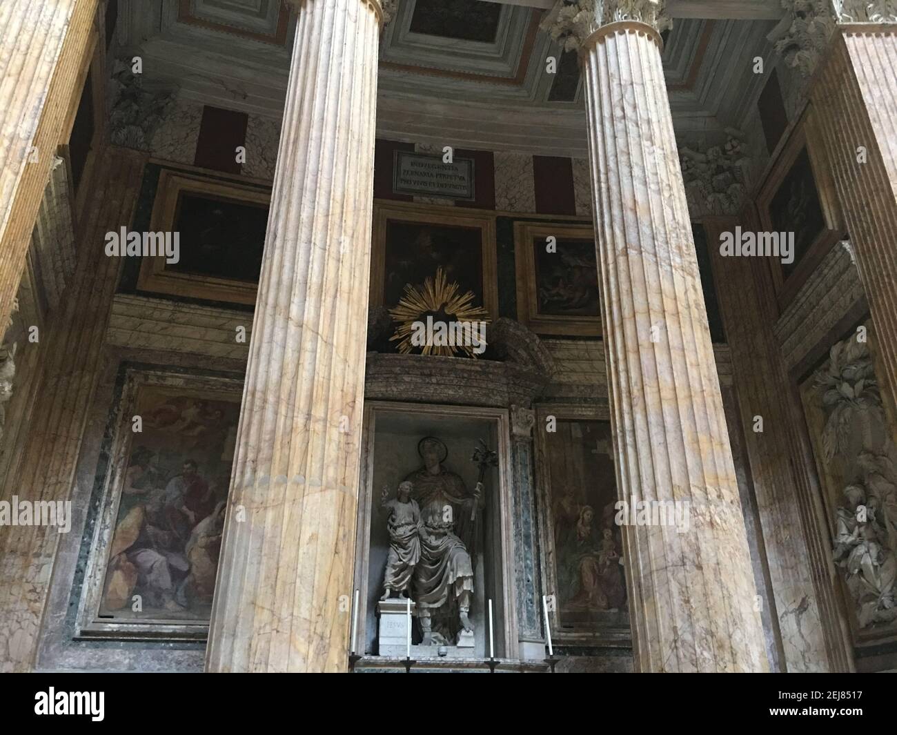 The pantheon in Rome, Italy.It is the only surviving Roman empire ...