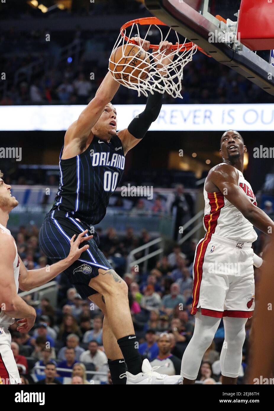 The Orlando Magic's Aaron Gordon (00) dunks against the Miami Heat at ...