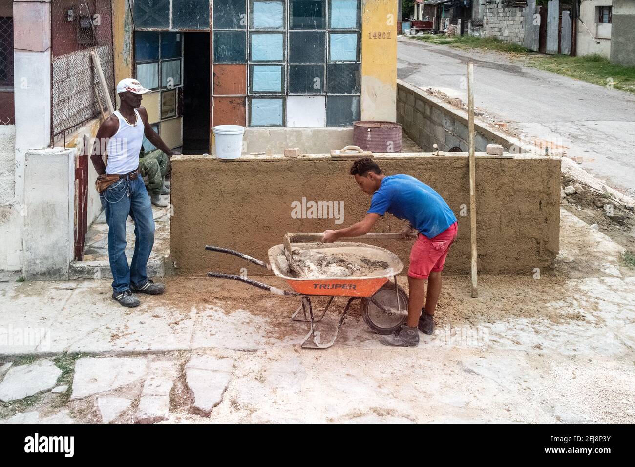 Cuban people lifestyle and culture Stock Photo - Alamy