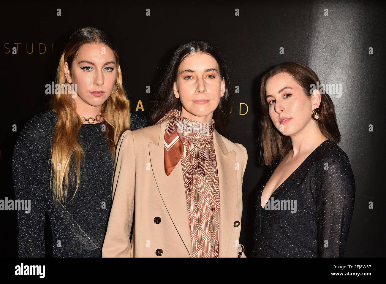BEVERLY HILLS, CALIFORNIA - JANUARY 05: Haim - Este Haim, Danielle Haim ...