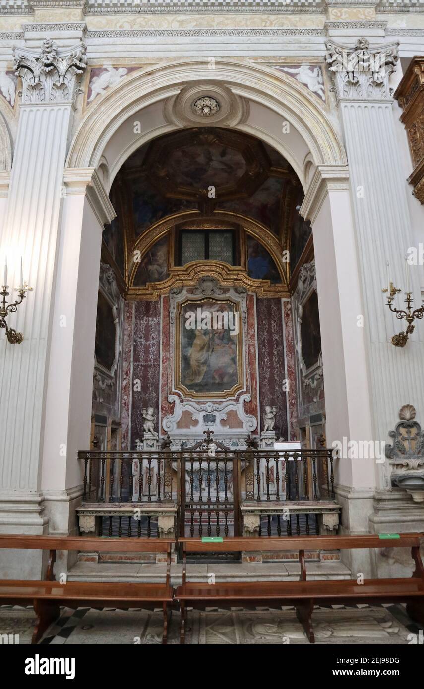 Cappella romana hi-res stock photography and images - Alamy