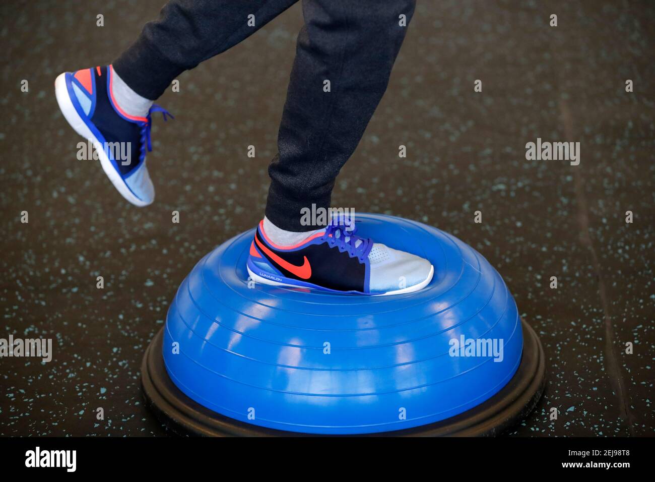 Equilibrium sense hi-res stock photography and images - Alamy