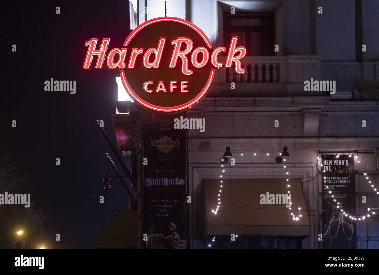 Chain of theme restaurants Hard Rock Cafe logo and restaurant seen in ...