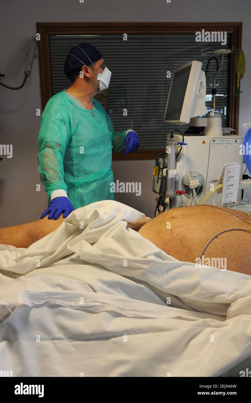 Medical intensive care unit Stock Photo - Alamy