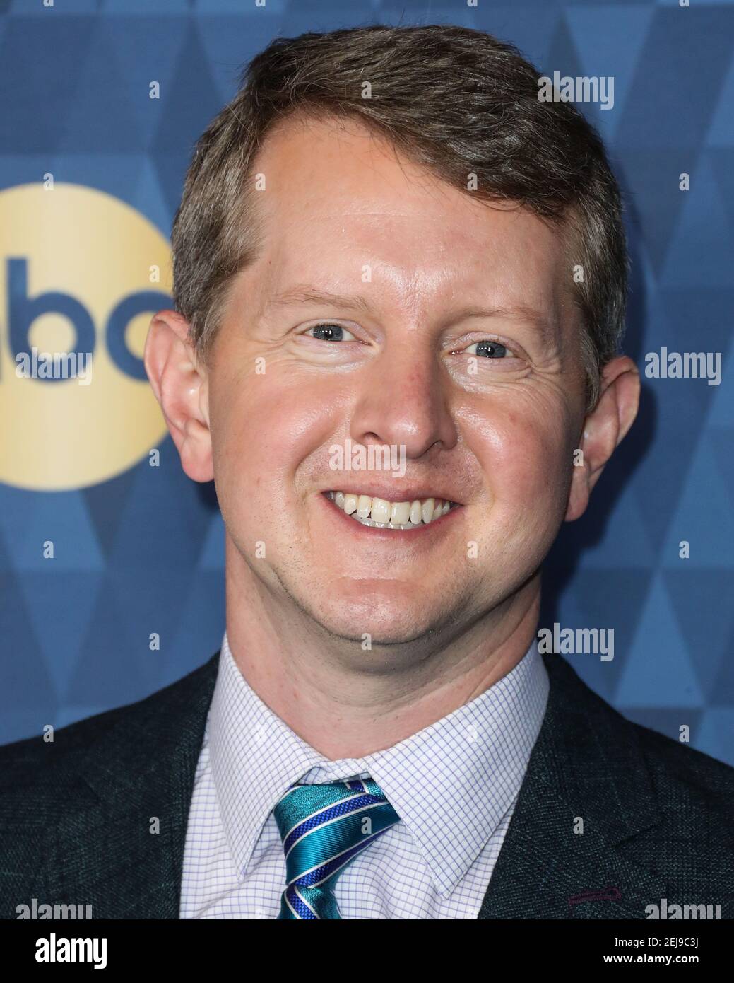 PASADENA, LOS ANGELES, CALIFORNIA, USA - JANUARY 08: Ken Jennings ...