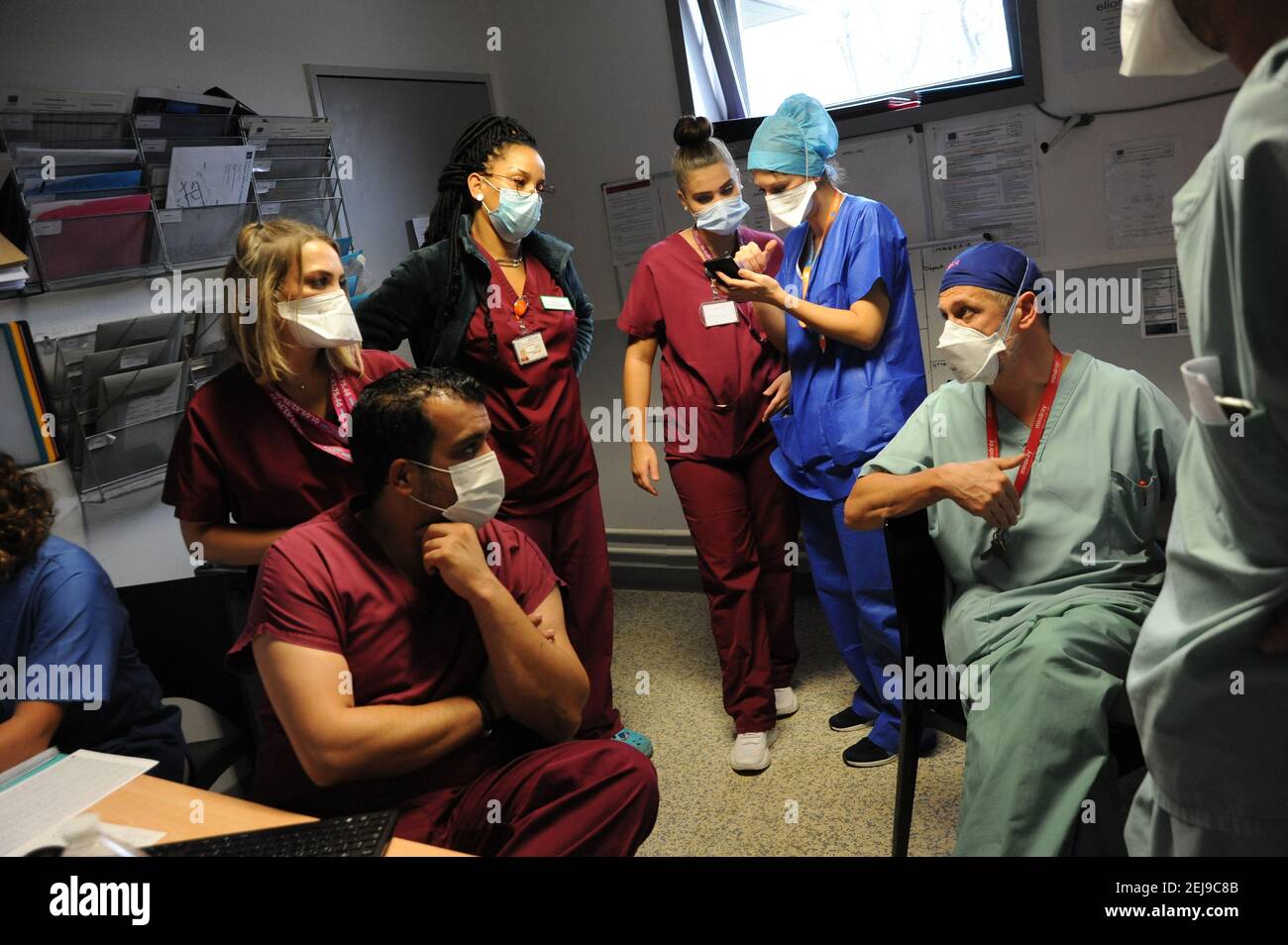 Transmission meeting at the hospital Stock Photo - Alamy