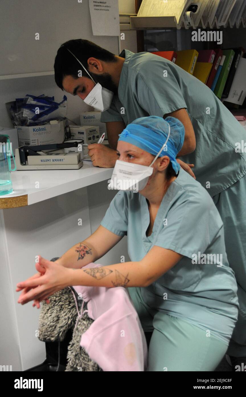 Transmission meeting at the hospital Stock Photo - Alamy