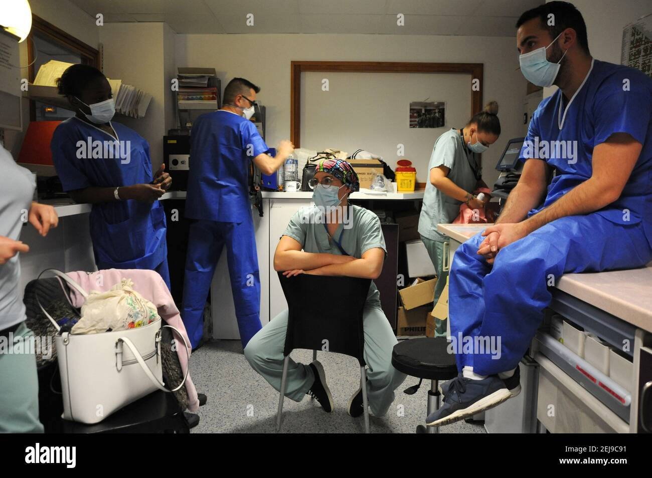 Transmission meeting at the hospital Stock Photo - Alamy