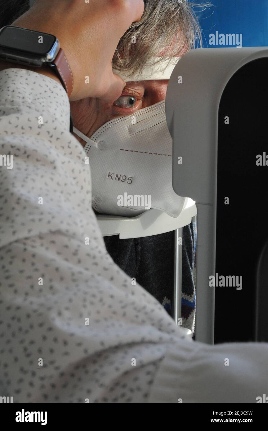 Biometrics eye hi-res stock photography and images - Alamy
