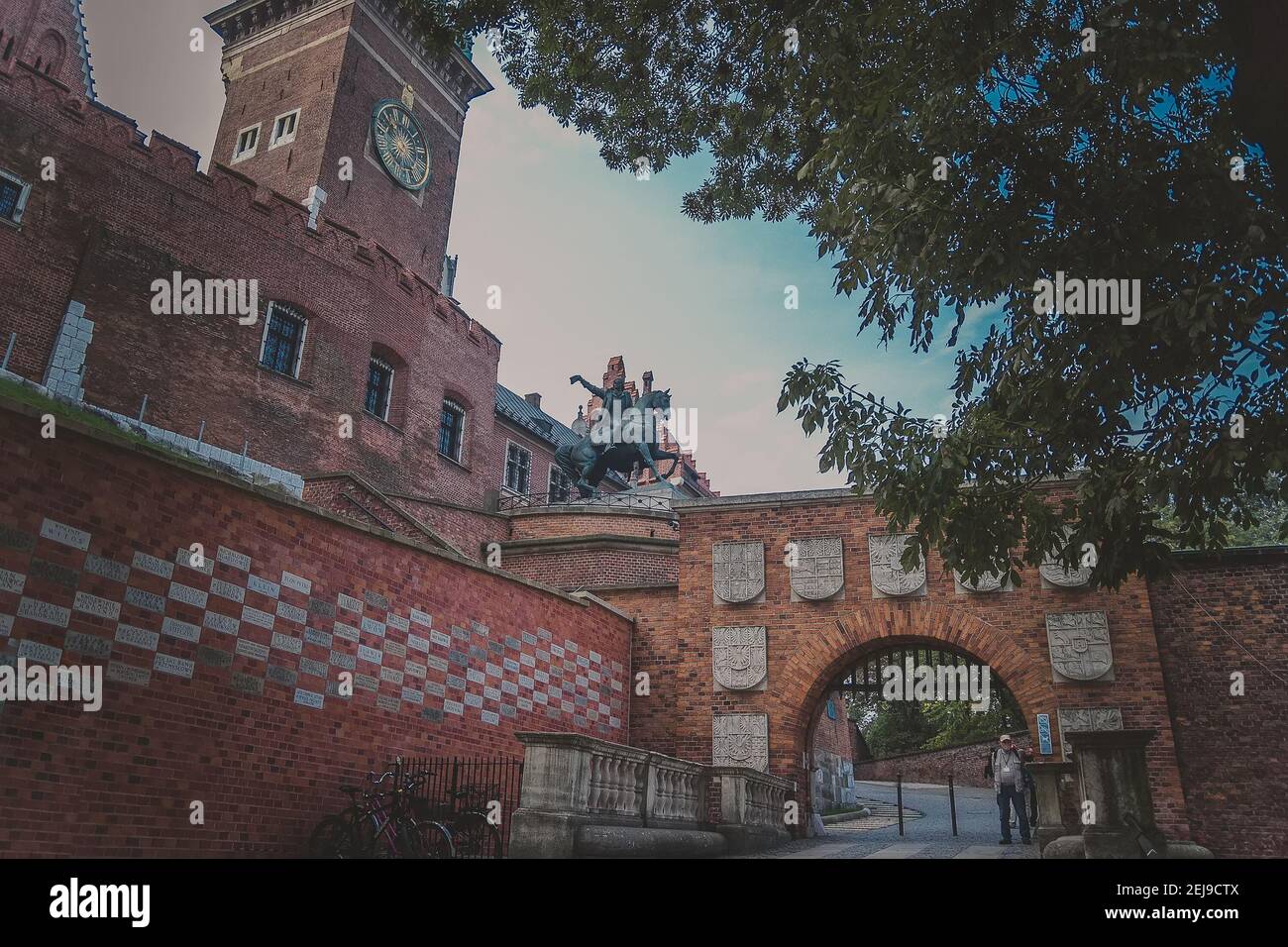 Defensive walls hi-res stock photography and images - Alamy