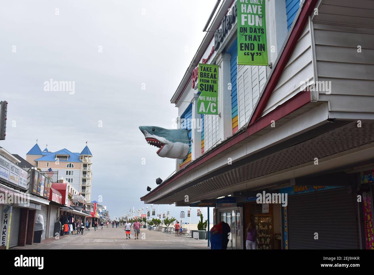 Ocean city maryland boardwalk hi-res stock photography and images - Alamy