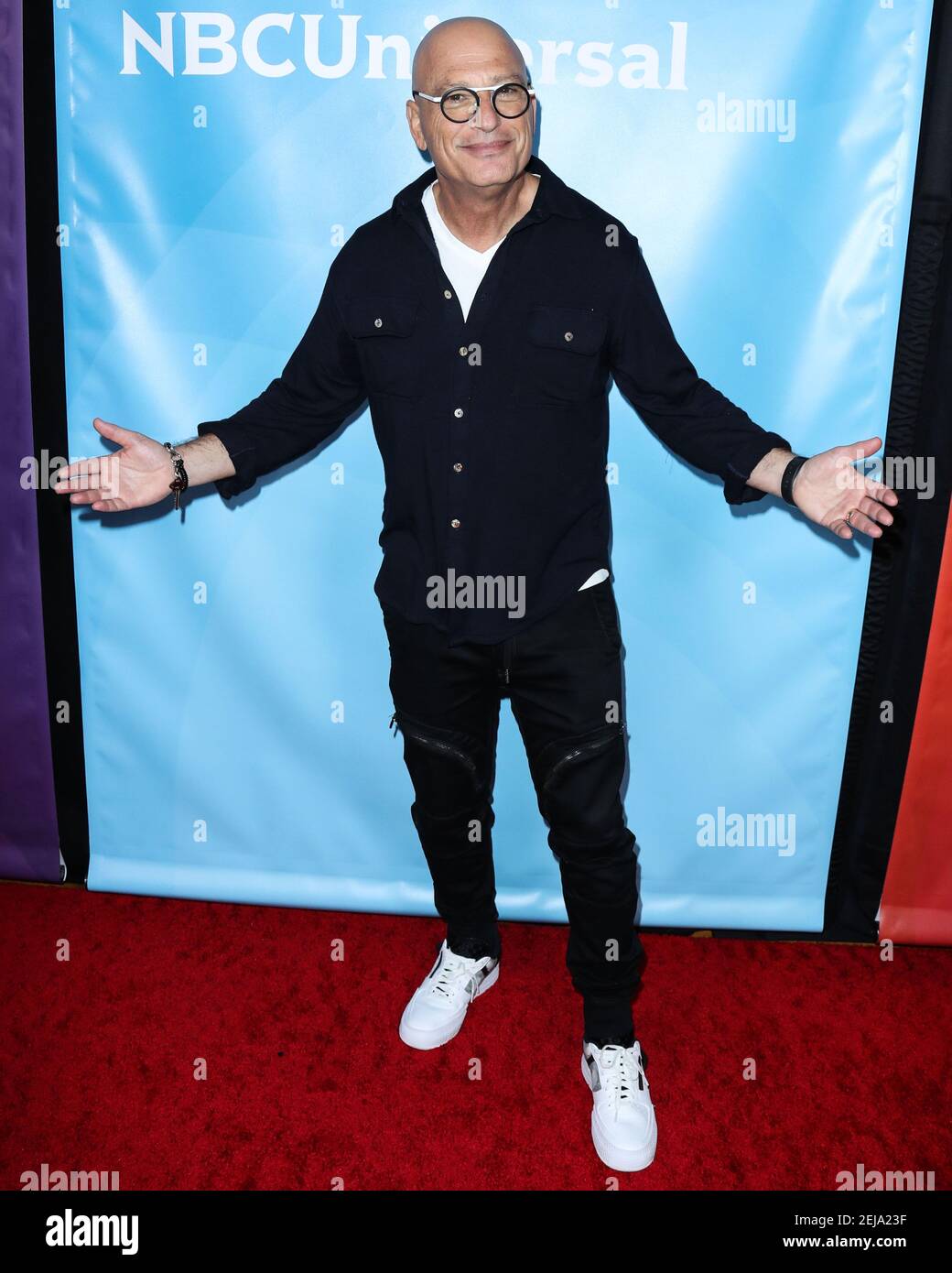 PASADENA, LOS ANGELES, CALIFORNIA, USA - JANUARY 11: Howie Mandel ...