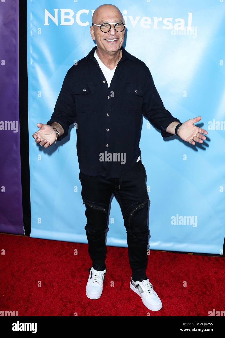 PASADENA, LOS ANGELES, CALIFORNIA, USA - JANUARY 11: Howie Mandel ...