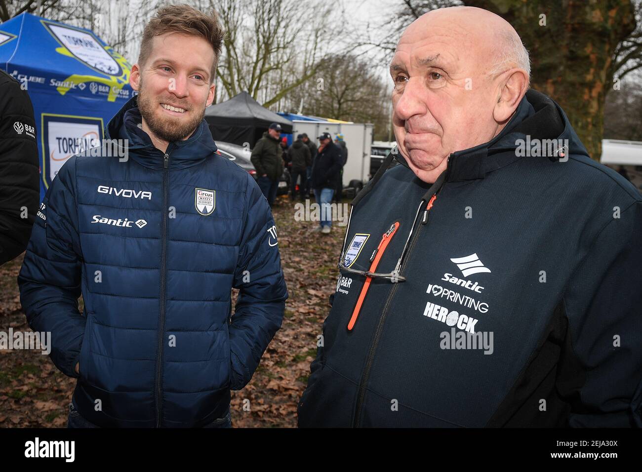 Belgian Jan Bakelants and Sport Director Hilaire Van der Schueren ...