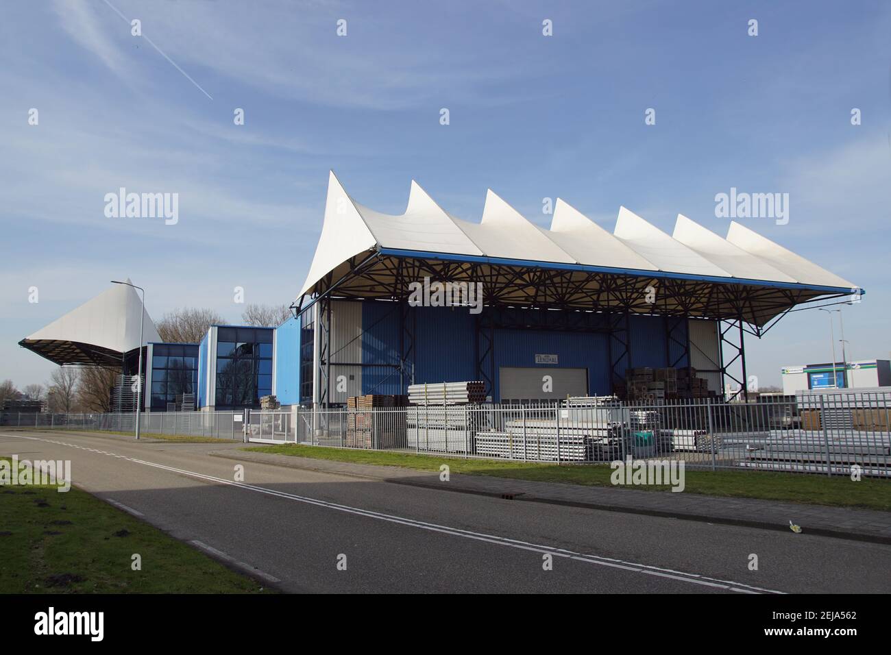 Tent-shaped roof above storage for De Boer tents, halls for events and ...