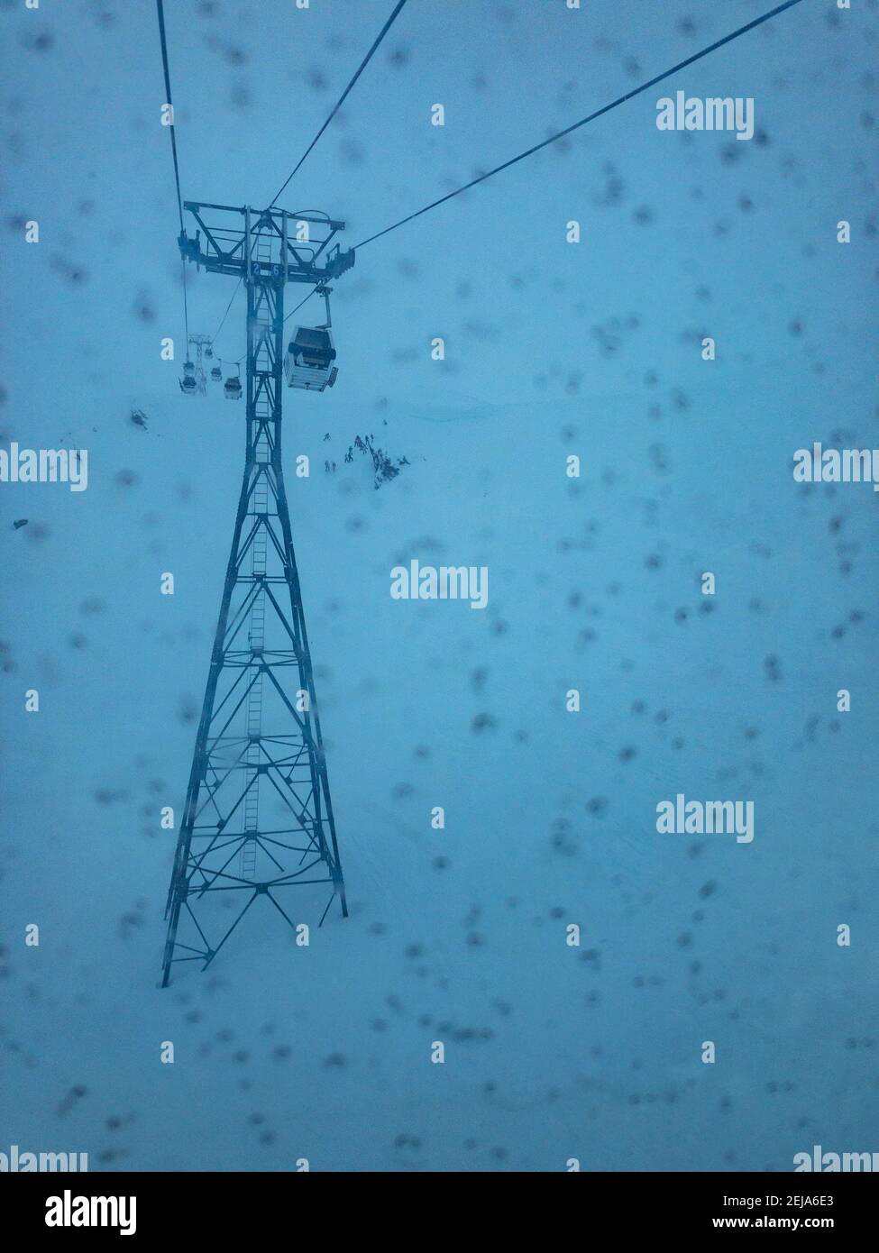 Bad weather illustration on skiing resort - storm and heavy snowfall in ...
