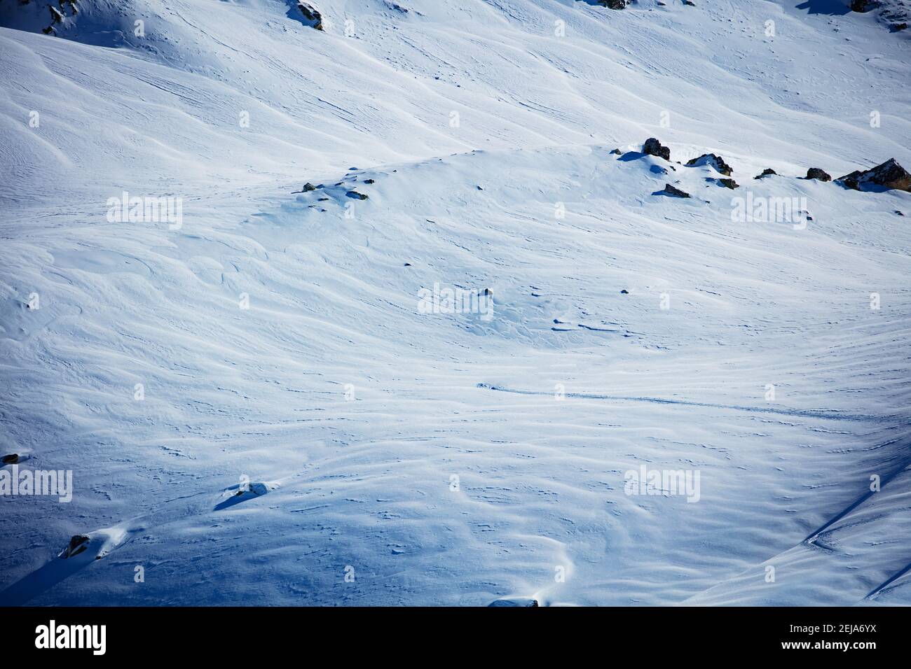 Piste lines hi-res stock photography and images - Alamy