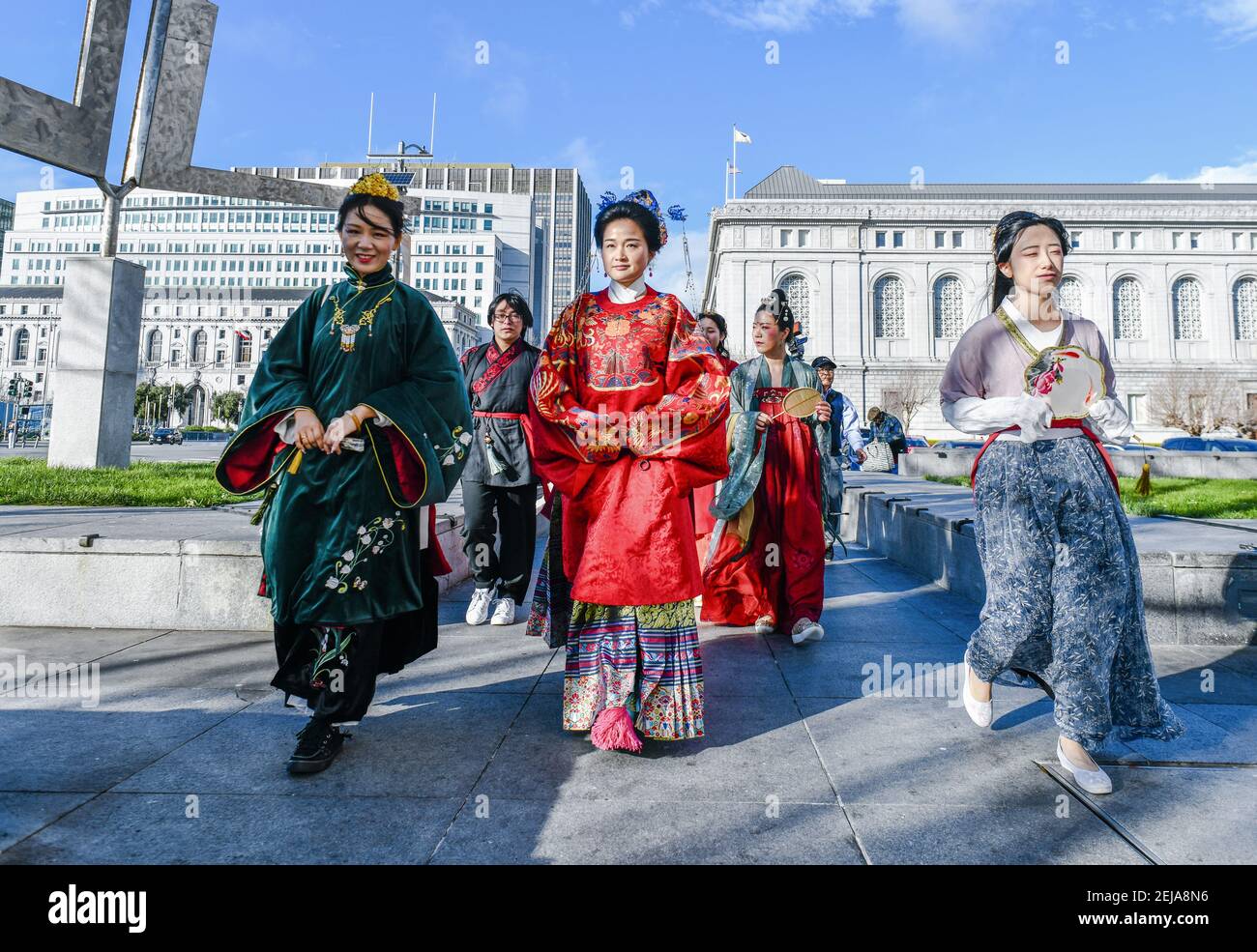 Enthusiasts of traditional Chinese clothings of the "Han people", known ...
