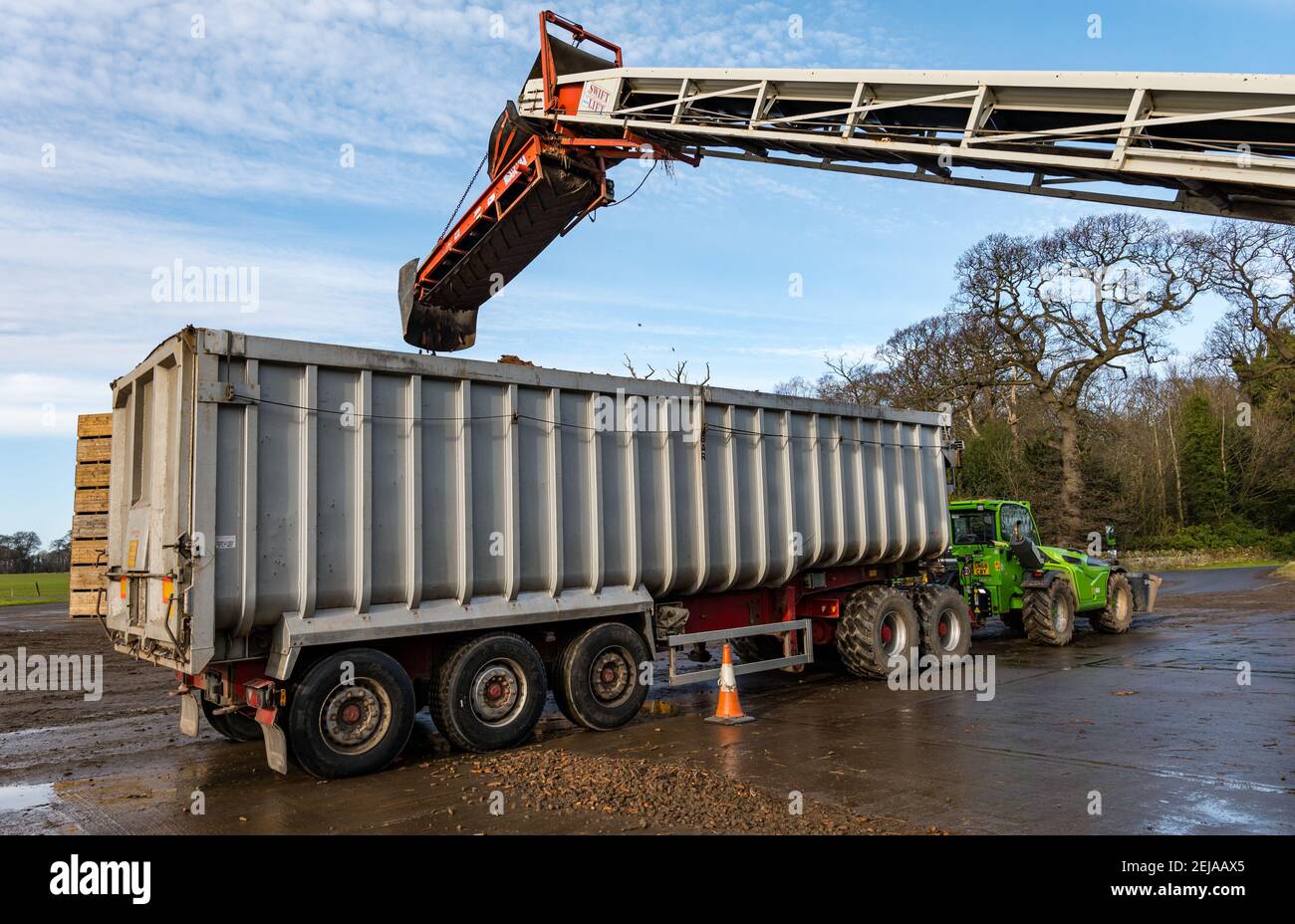 Truck destined hi-res stock photography and images - Alamy