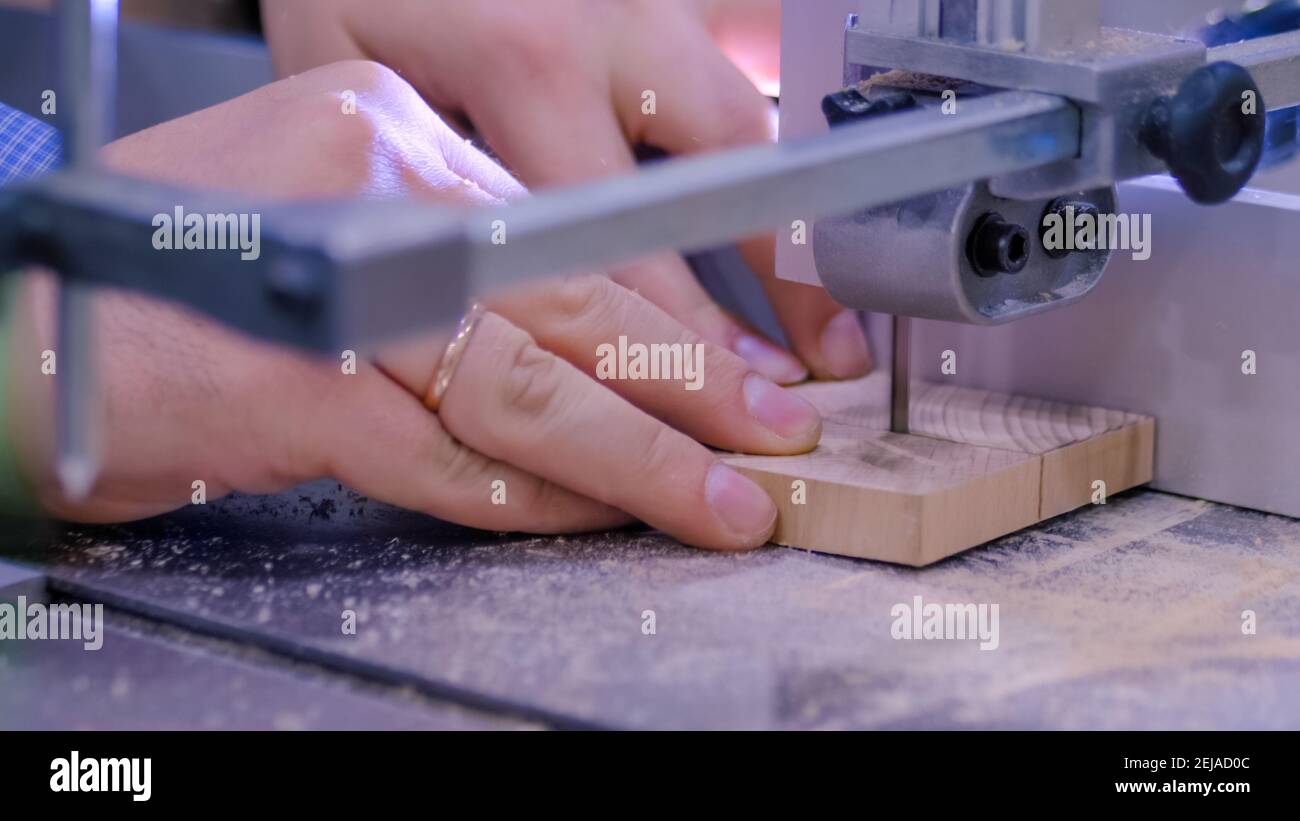 Hand band saw hi-res stock photography and images - Alamy