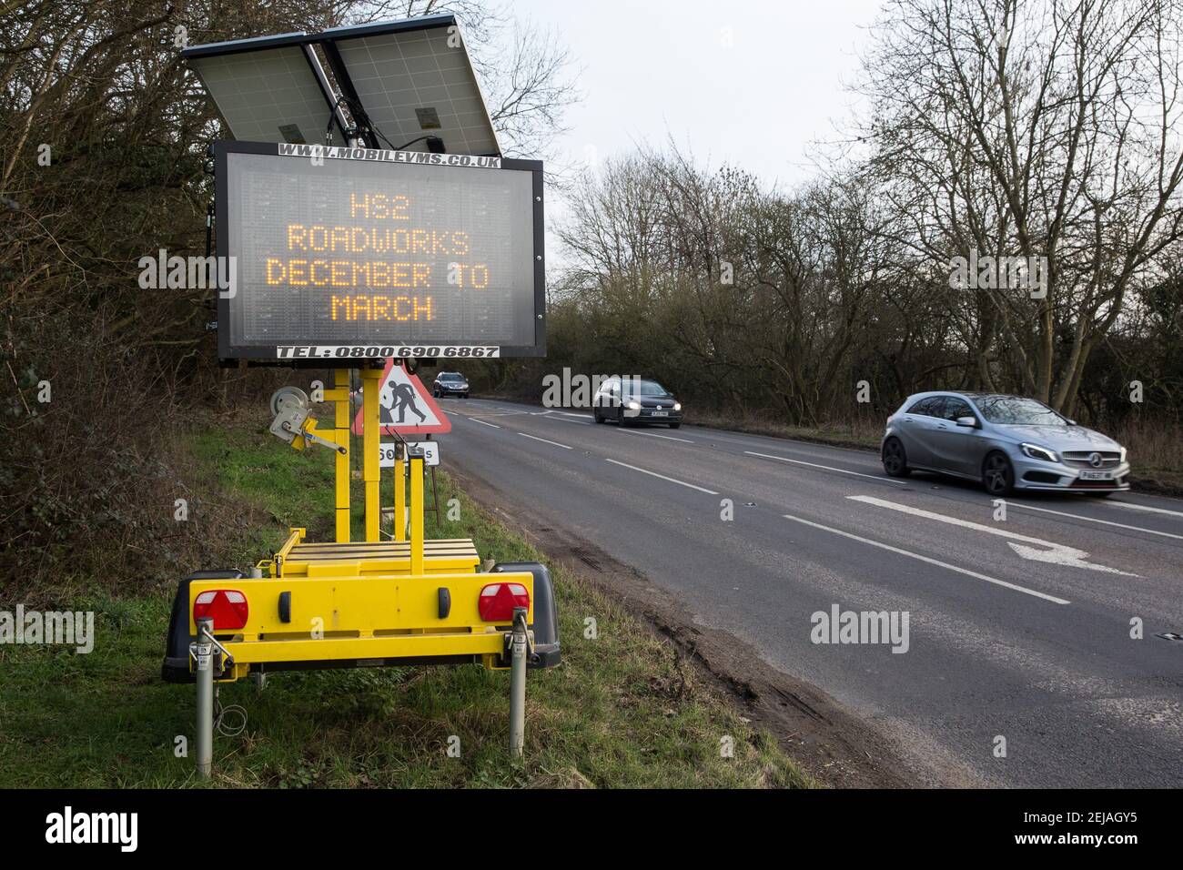 Hs2 sign field hi-res stock photography and images - Alamy